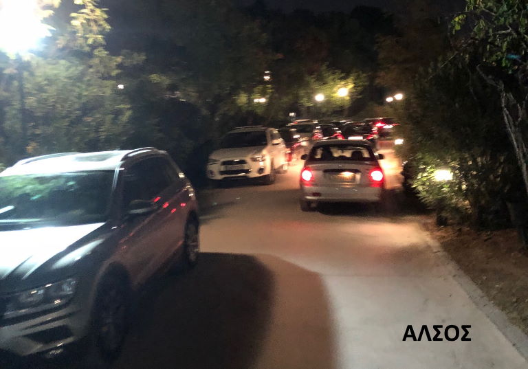 Πάλι πάρκιγκ το Πεδίο του Άρεως. Ποιοι τελικά το προστατεύουν ...